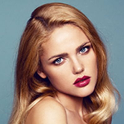 Beautiful Hairstyles with Side Parting