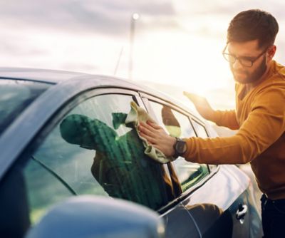 Tips for cleaning car windows