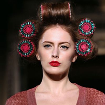 How to Style Your Hair Using Curlers