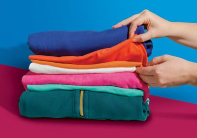 How to Wash Colors & Colored Clothes | Persil®