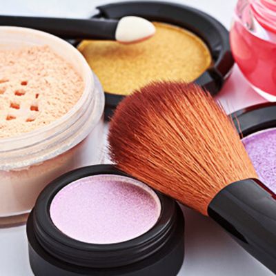 How to Remove Makeup Stains | Purex®