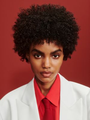 Daring Crowd Catwalk Fashion Look | Schwarzkopf Professional