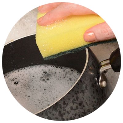 Clean Pots and Pans with Soft Scrub - Soft Scrub