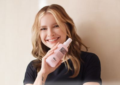 Haz que tu cabello brille: descubre el nuevo Sérum de Brillo en Spray