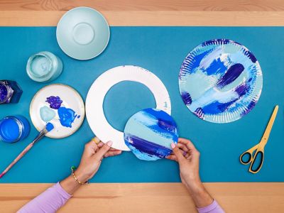 How to glue cardboard together: Spray adhesive tips