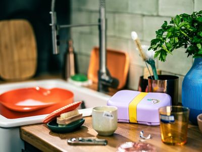 How to remove stickers from plastic—it’s quick and easy