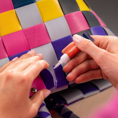 Colle pour plastique : Tout ce que vous devez savoir