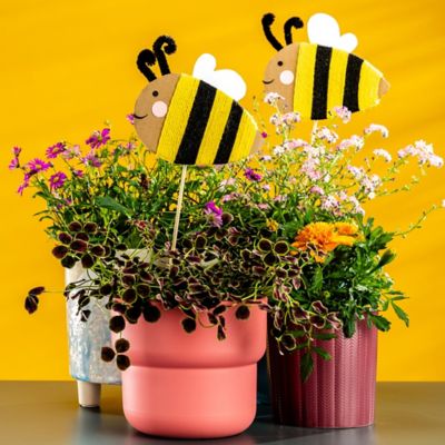 Bee Crafts: Simple Instructions and Tips