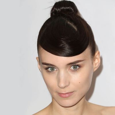 Un chignon pour des cheveux mi-longs | Schwarzkopf