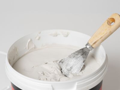 Painter’s caulk: What is it, and why do you need it?
